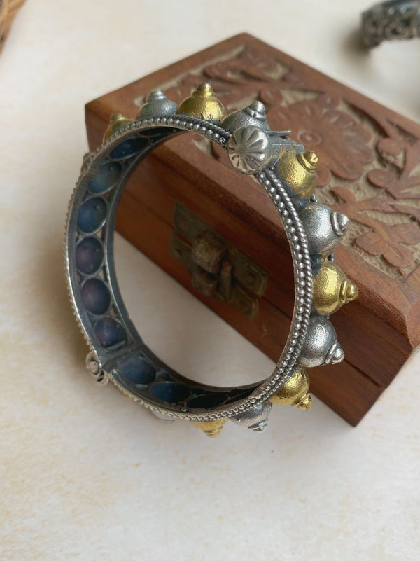 AGRIMA DUAL TONE BANGLE – SHIMULI